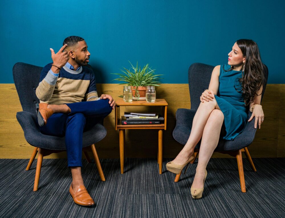 5 Real-Life Examples of Workplace Conflict (with Resolutions) | AllWin ...